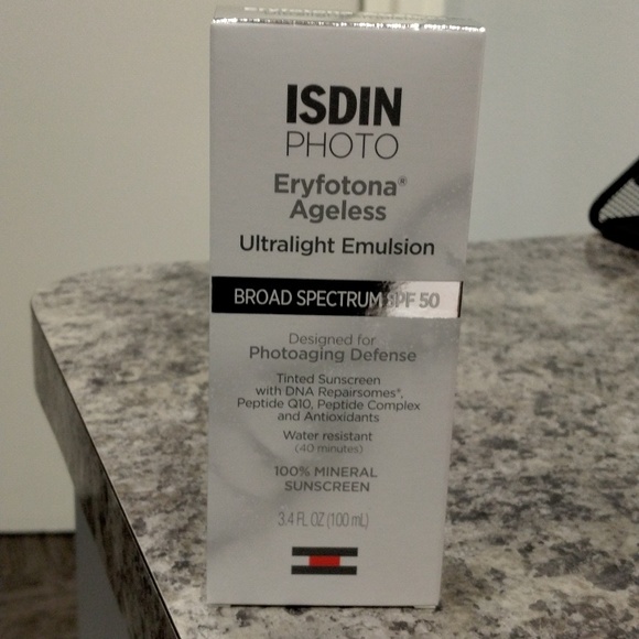 isdin | Skincare | Tinted Sunscreen Spf 5 00mineral Sunscreen | Poshmark